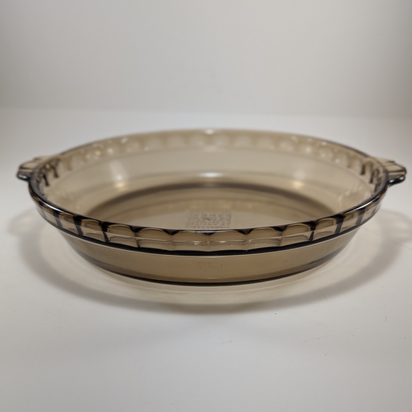 Pyrex | Kitchen | Vintage Pyrex Amber Brown Pie Plate | Poshmark